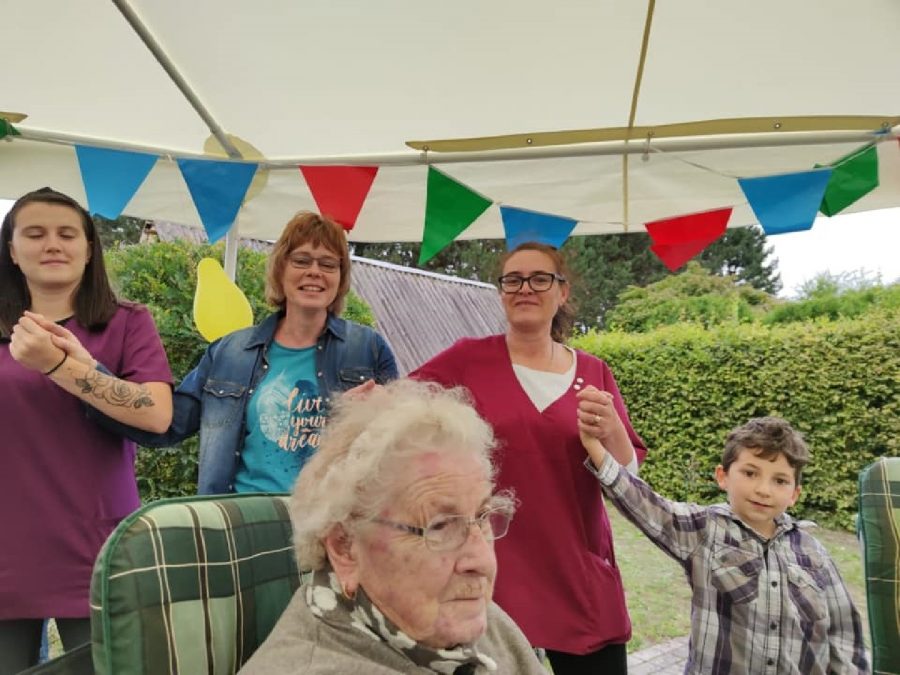 Gemütliches Zusammensein im „Haus Dünwald“ in Hüpstedt | ZiPP ...