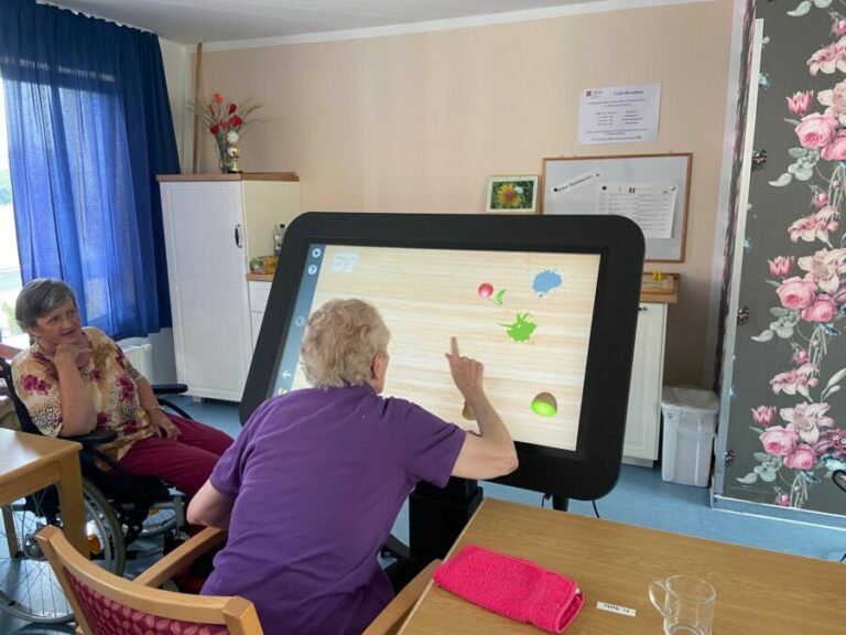 Unser neuer Care Table | ZiPP Pflegekonzepte - Pflege, Beratung, Schulung